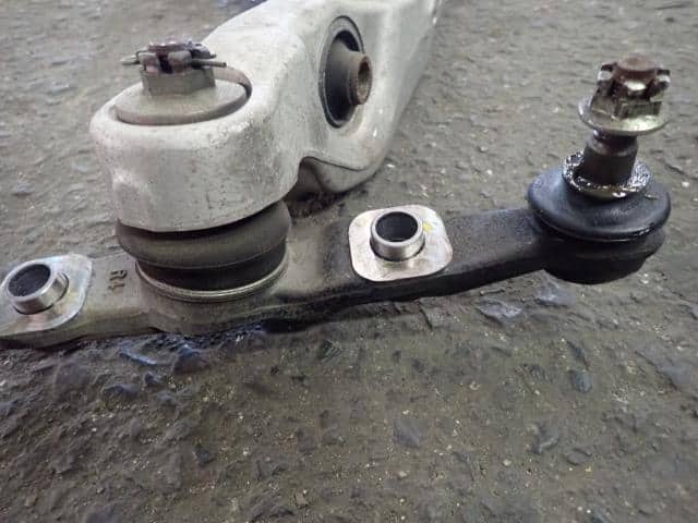 [Used]GS GRL11 Right Front Lower Arm 4862030320 - BE FORWARD Auto Parts