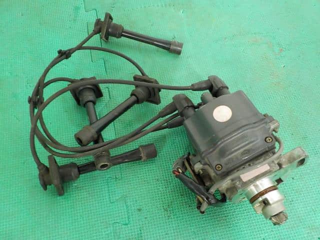 [Used]Corolla AE110 distributor 1902015180 - BE FORWARD Auto Parts