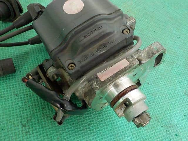 [Used]Corolla AE110 distributor 1902015180 - BE FORWARD Auto Parts