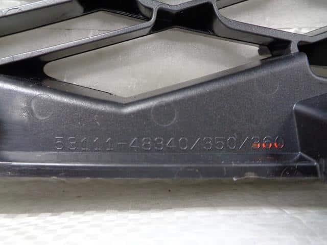 [Used]RX GYL20W Front Grille 5311148350 - BE FORWARD Auto Parts