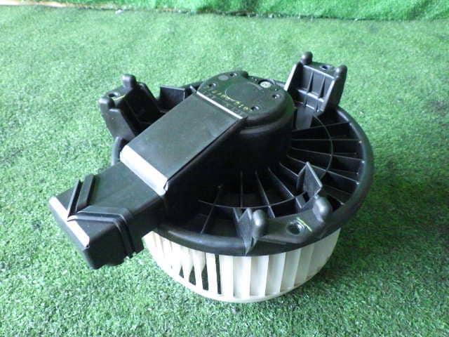 [Used]Blower Motor TOYOTA Hiace 2009 ADF-KDH206V 8710326060 - BE ...