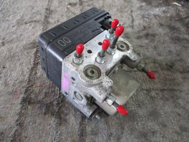 [Used]ABS Actuator TOYOTA RAV4 2007 DBA-ACA36W 8954142160 - BE FORWARD ...