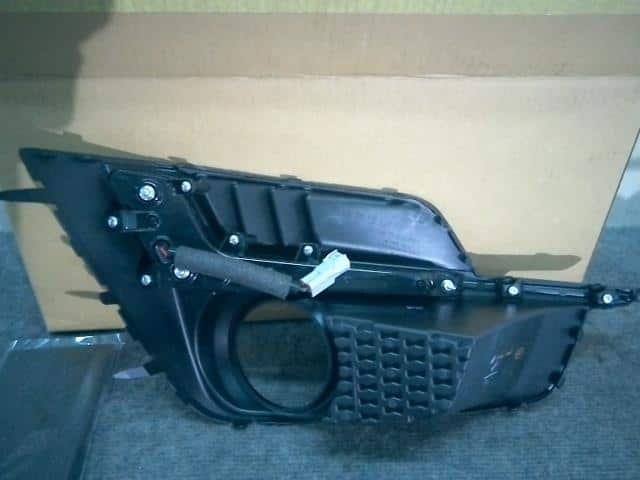 [Used]Light SUBARU Impreza 2014 DBA-GP7 H4517FJ102 - BE FORWARD Auto Parts