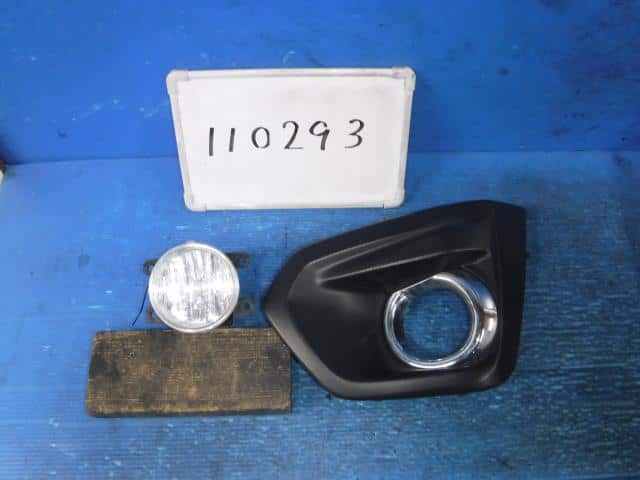 [Used]Left Fog Light SUBARU Impreza 2012 DBA-GJ7 84501FJ000 - BE ...