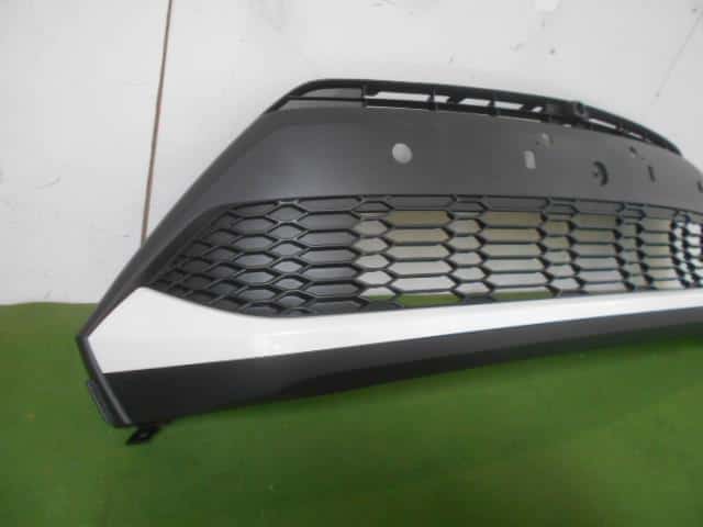 [Used]C-HR NGX50 Front Grille 5310210070A0 - BE FORWARD Auto Parts