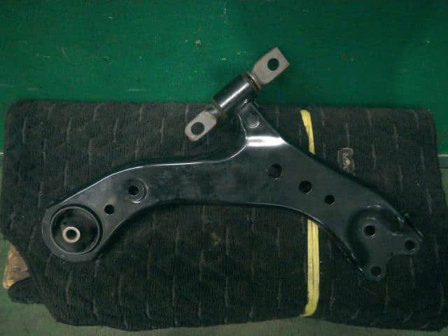 [Used]Front Left Lower Control Arm TOYOTA Camry 2019 DAA-AXVH70 ...