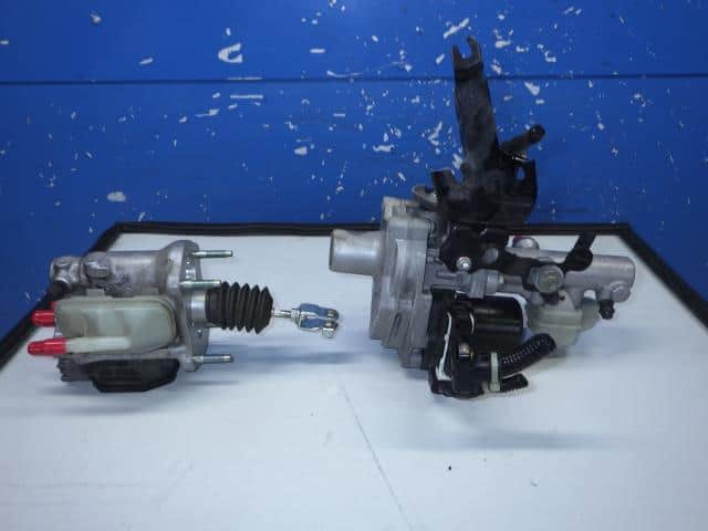 [Used]Brake Master Cylinder HONDA Fit 2014 DAA-GP5 01469T5C020 - BE ...