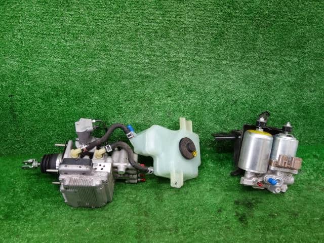 [Used]Aqua NHP10 ABS Actuator 4705052030 - BE FORWARD Auto Parts