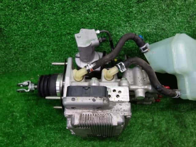 [Used]Aqua NHP10 ABS Actuator 4705052030 - BE FORWARD Auto Parts