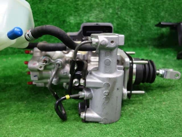 [Used]Aqua NHP10 ABS Actuator 4705052030 - BE FORWARD Auto Parts