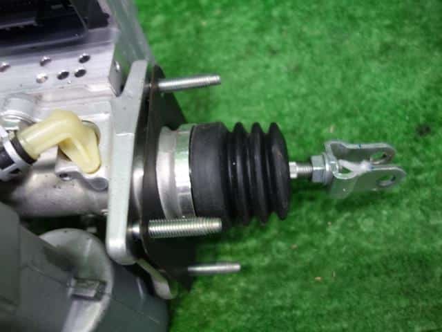 [Used]Aqua NHP10 ABS Actuator 4705052030 - BE FORWARD Auto Parts