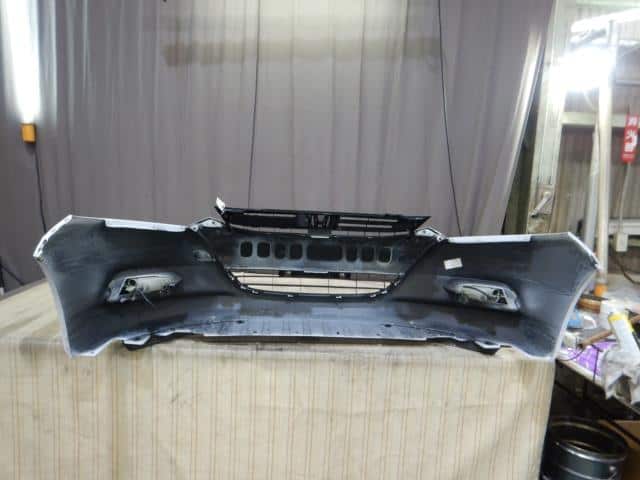 [Used]Insight ZE2 Front Bumper Assy 71101TM8A00ZF - BE FORWARD Auto Parts