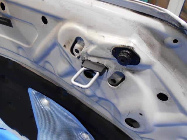 [Used]BMW 1 Series 1A16 Bonnet Hood 41007290942 - BE FORWARD Auto Parts