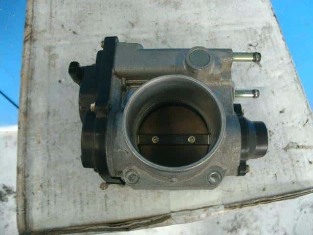 [Used]Throttle Body TOYOTA Brevis 2003 TA-JCG11 2203046240 - BE FORWARD ...