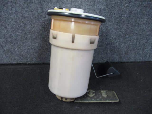 [Used]Fuel Pump TOYOTA Noah 2005 CBA-AZR60G 2322128040 - BE FORWARD ...