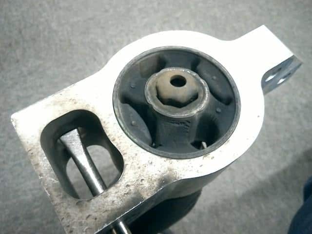 [Used]Front Right Lower Control Arm VOLKSWAGEN Passat 2012 DBA-3CCAX ...