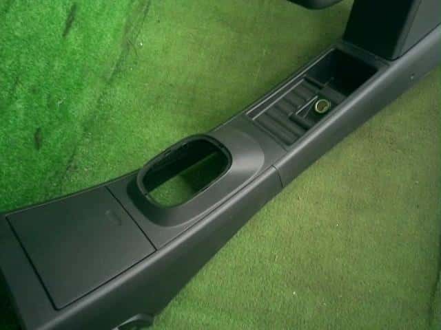 [Used]Console Box NISSAN Tiida 2010 DBA-C11 - BE FORWARD Auto Parts