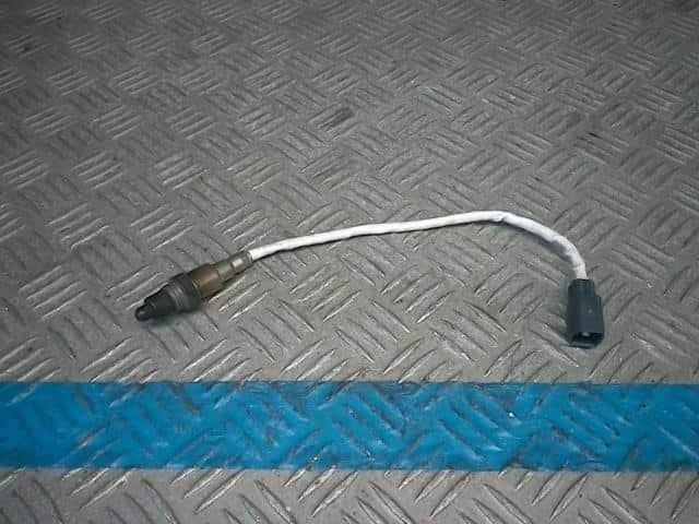 [Used]O2 Sensor TOYOTA Vitz 2018 DBA-KSP130 89465OH030 - BE FORWARD ...