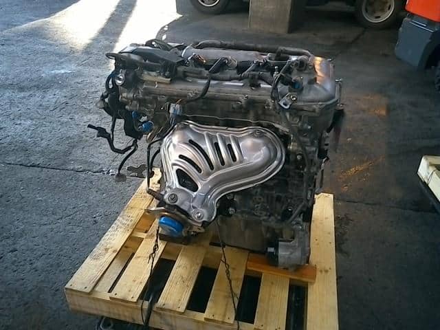 [Used]2ZR-FAE Engine TOYOTA Isis 2013 DBA-ZGM10G 1900037620 - BE ...