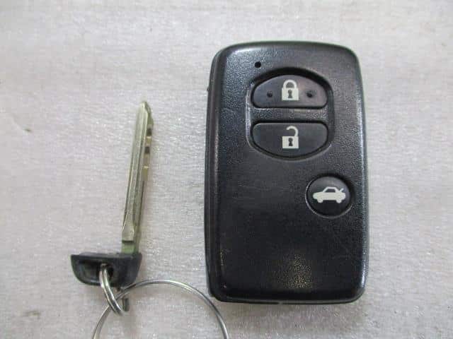 [Used]Mark X GRX130 Keyless Entry Remote Control Key - BE FORWARD Auto ...