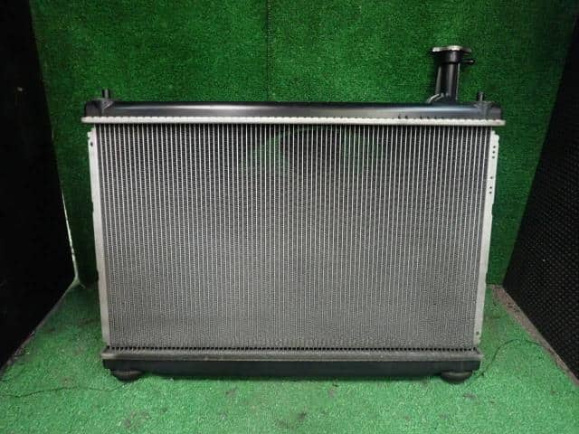[Used]Verisa DC5W radiator ZJ0915200 - BE FORWARD Auto Parts