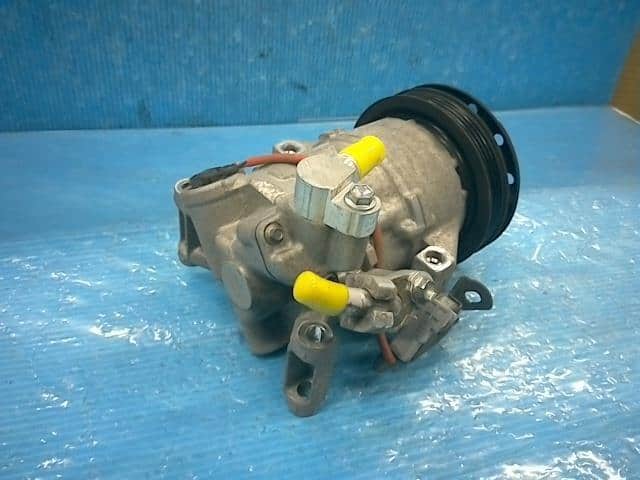 [Used]Succeed NCP51V A/C Compressor 8831052202 - BE FORWARD Auto Parts