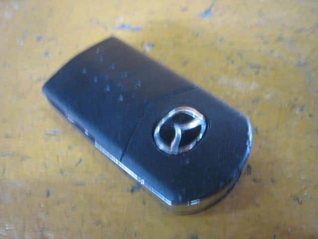 [Used]Demio DY5W Keyless Entry Remote Control Key - BE FORWARD Auto Parts