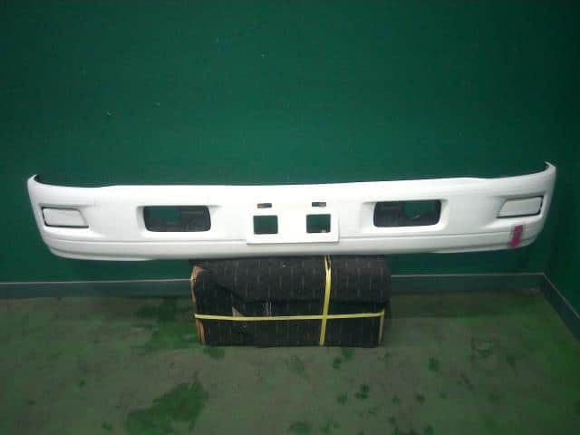 [Used]Front Bumper ISUZU ELF 2008 BKG-NPR85 8974056355 - BE FORWARD ...