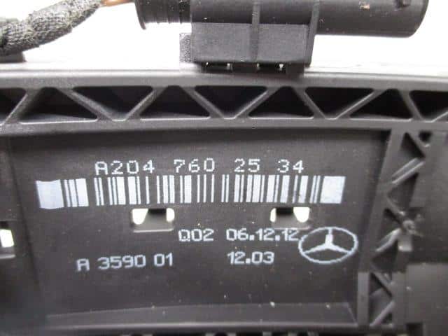 [Used]Benz W204 C Class 204049 outer Handle A 204 760 25 34 - BE ...