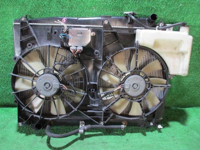 [Used]Estima MCR30W radiator 1640020170 - BE FORWARD Auto Parts