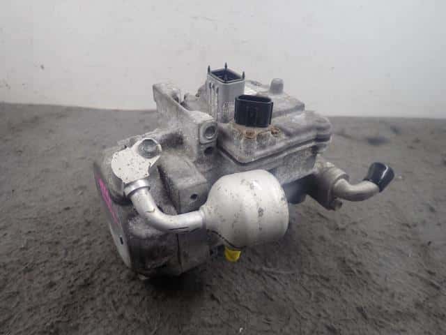 [Used]Alphard ATH20W A/C Compressor 8837058010 - BE FORWARD Auto Parts