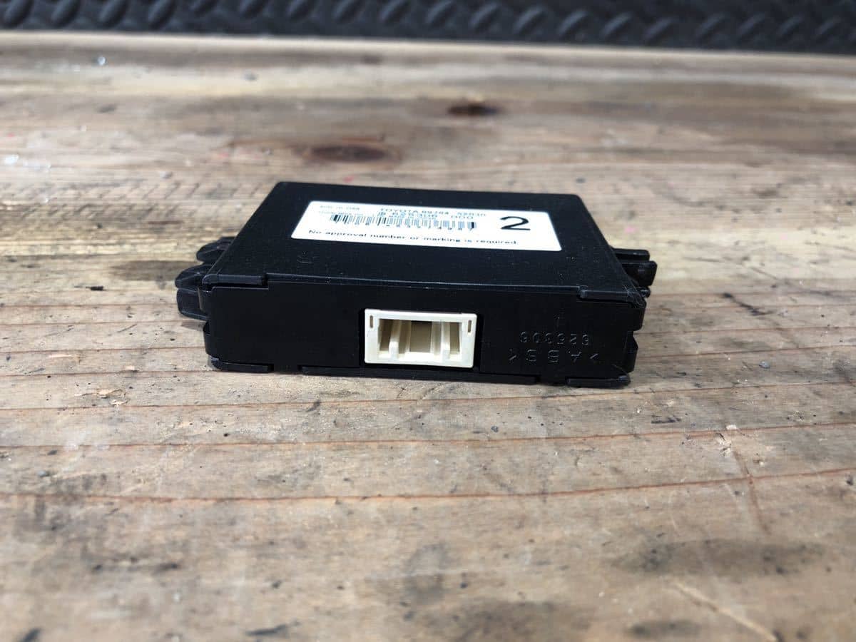 [Used] Immobilizer Computer Toyota Aqua NHP10 625306-000 - BE FORWARD ...