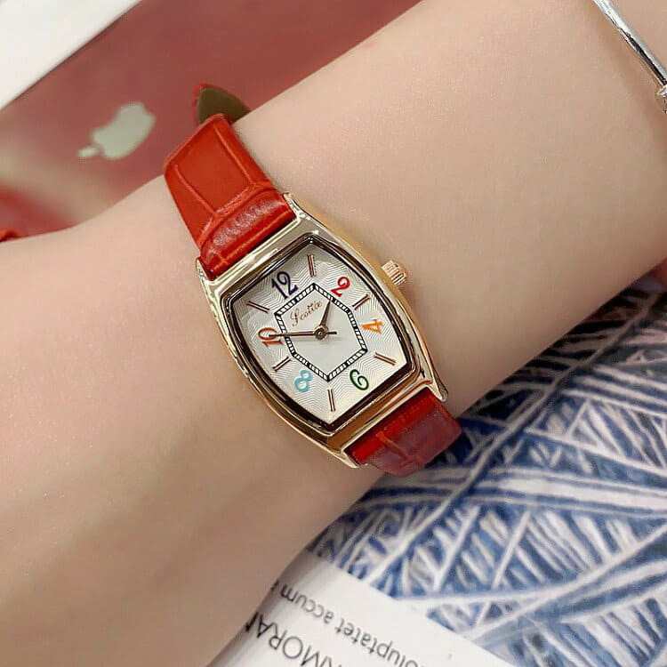 [New]It is a clock bracelet accessory on a memorial day on a Ladies ...