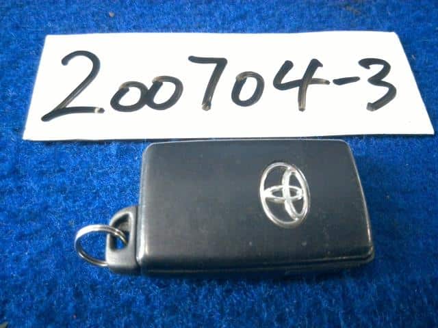 [Used]Keyless Entry Remote Control Key TOYOTA Vitz 2005 CBA-NCP95 - BE ...
