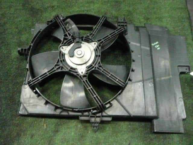 [Used]Cube YZ11 fan motor 21487ED80A - BE FORWARD Auto Parts