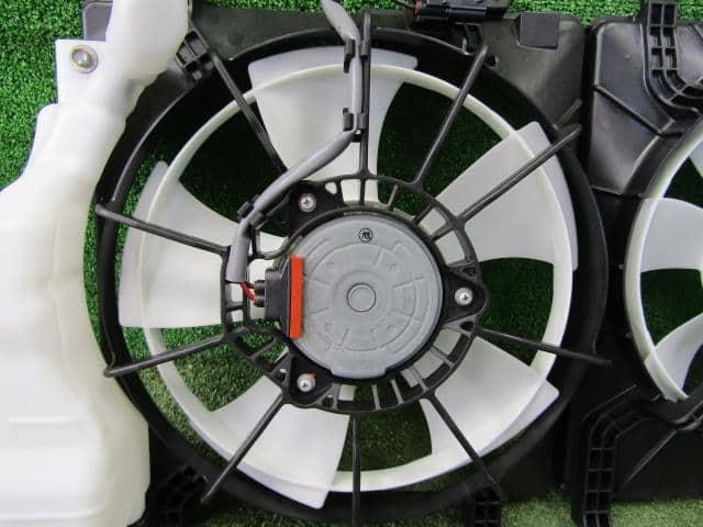 [Used]Vezel RU3 fan motor 38616R1AA01 - BE FORWARD Auto Parts