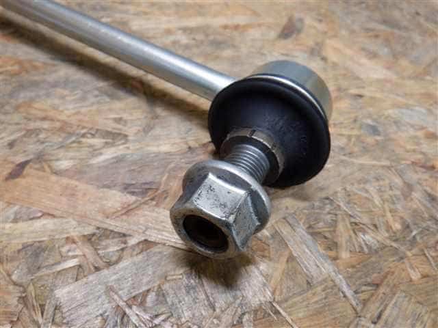 [Used]Stabilizer Bar Link TOYOTA Vitz 2005 DBA-SCP90 4882052030 - BE ...