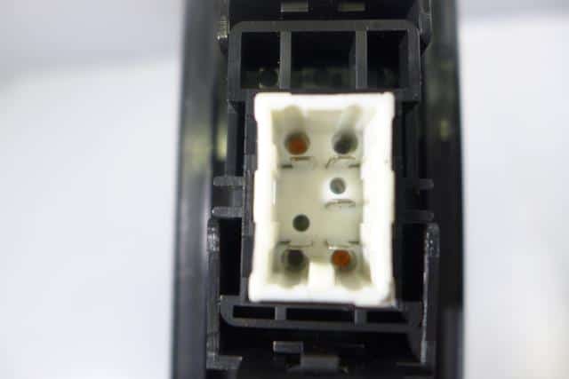 [Used]Power Window Switch TOYOTA Hilux Surf 1997 E-RZN185W 8481032070 ...