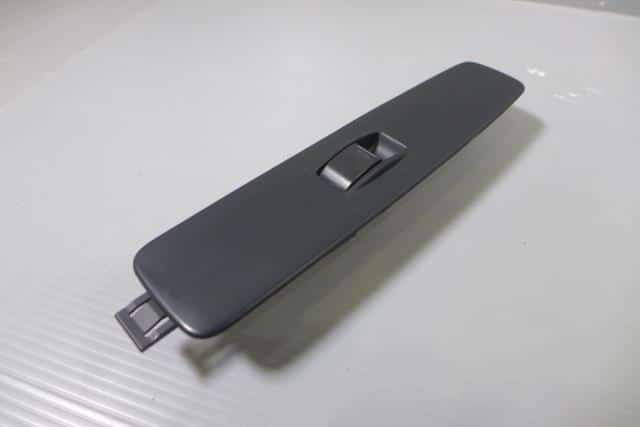 [Used]Power Window Switch TOYOTA Hilux Surf 1997 E-RZN185W 8481032070 ...
