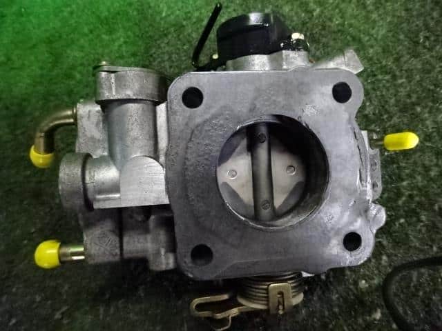 [Used]Dingo CQ1A throttle body MR420612 - BE FORWARD Auto Parts