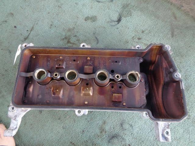 [Used]IST NCP60 cylinder head cover 1120121050 - BE FORWARD Auto Parts