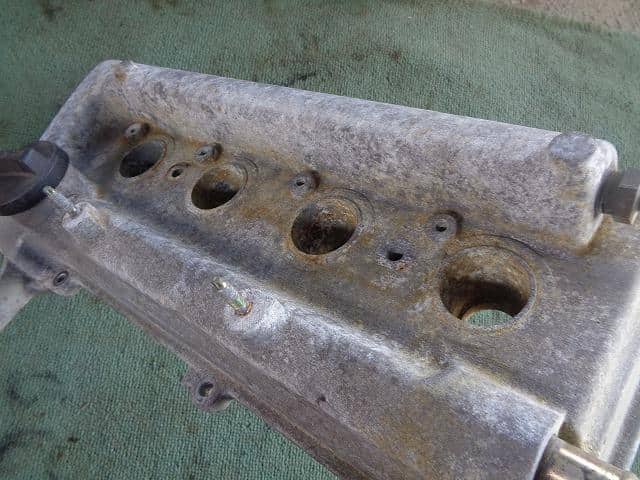 [Used]IST NCP60 cylinder head cover 1120121050 - BE FORWARD Auto Parts