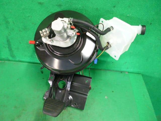 [Used]Brake Master Cylinder MITSUBISHI Canter 2011 SKG-FBA20 MK585083 ...