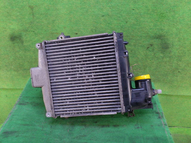 [Used]Intercooler TOYOTA Hilux Surf 2003 KN-KDN215W 1794030040 - BE ...