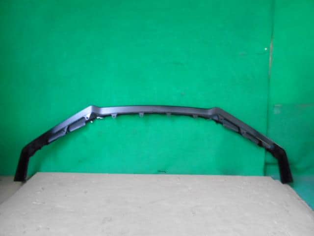 [Used]Civic FK8 Front Spoiler 71102TGHA00 - BE FORWARD Auto Parts