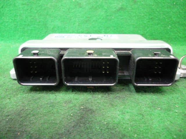 [Used]NV350 Caravan VR2E26 Engine Control Unit / ECU 237033XA0A - BE ...