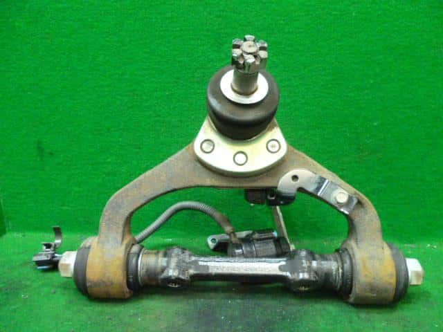 [Used]Front Right Upper Control Arm Mitsubishi Fuso 2012 TKG-FBA20 - BE ...