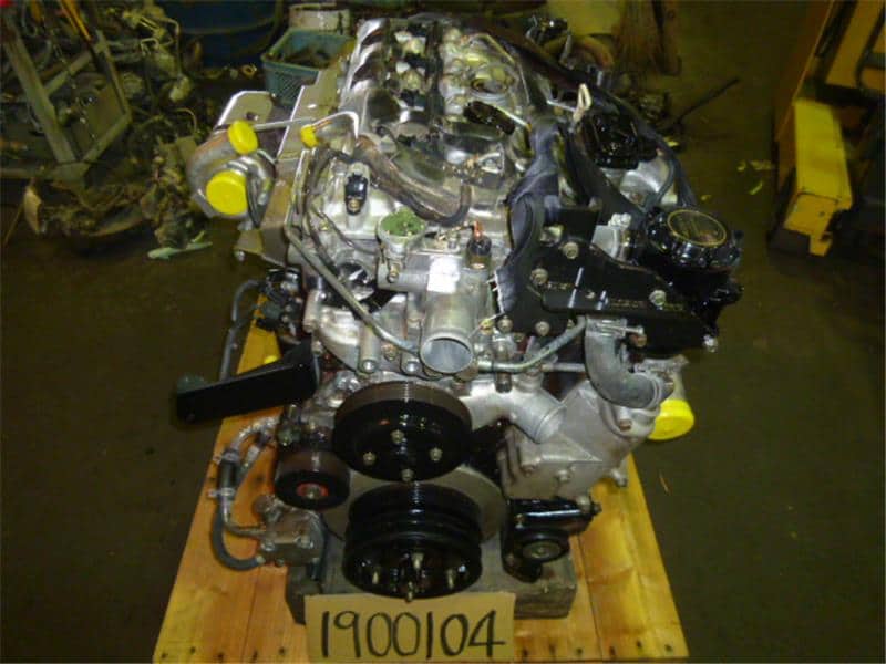 [Used]4M50T Engine MITSUBISHI Fighter 2006 PA-FK71D - BE FORWARD Auto Parts