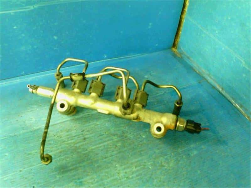 [Used]Common Rail NISSAN Nv350 caravan 2013 LDF-CW8E26 175205X00A - BE ...