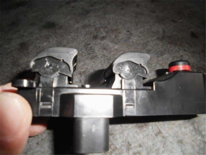 [Used]Power Window Switch HONDA Stream 2002 LA-RN3 - BE FORWARD Auto Parts